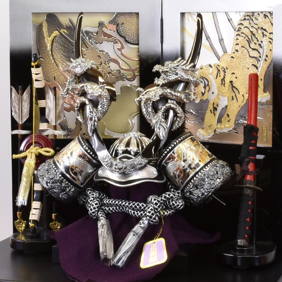 五月人形 コンパクト お祝い 兜飾り 収納飾り 銀巻龍 煌 銀ぼかし 弓太刀付き カッコいい 端午の節句 おしゃれ 2711-02 2024