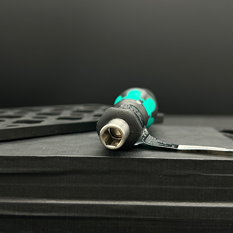 813 Bitholding screwdriver | Wera, 【 Bitholding Screwdrivers and ...