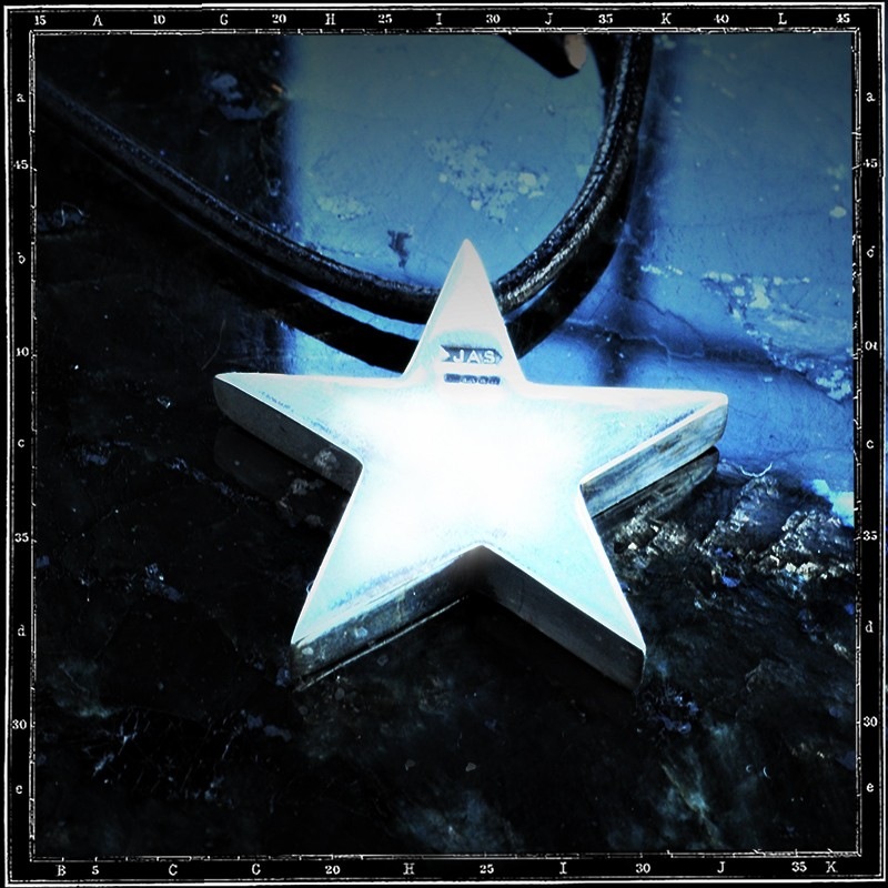FAT STAR PENDANT - LARGE | ペンダント,その他のペンダント | CRAZY PIG DESIGNS TOKYO