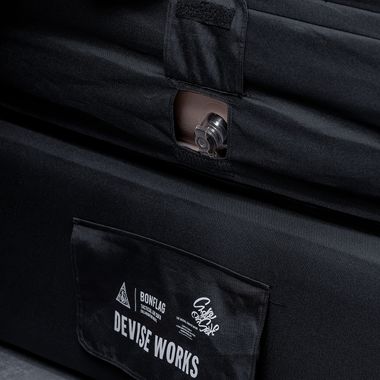 AIR SOFA (DEVISE LOGO ver.） | DEVISE WORKS | キャンプ用品