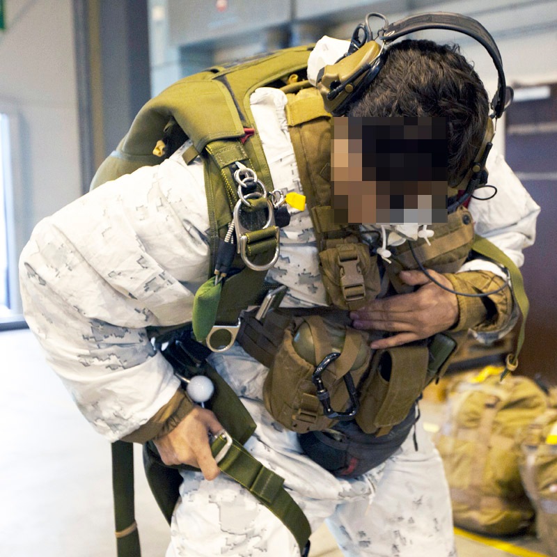 18069186-1 THE RESOURCE CENTER FSBE シングルM4ダブルマガジンポーチ *コヨーテブラウン／2011年製 ...