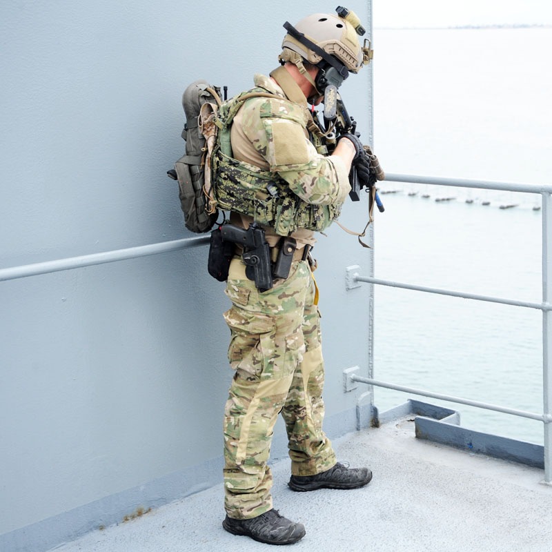 20060081 激レア!! EAGLE MMAC-R リリーサブルマルチミッションアーマーキャリアー *AOR2／Mサイズ／NAVY ...