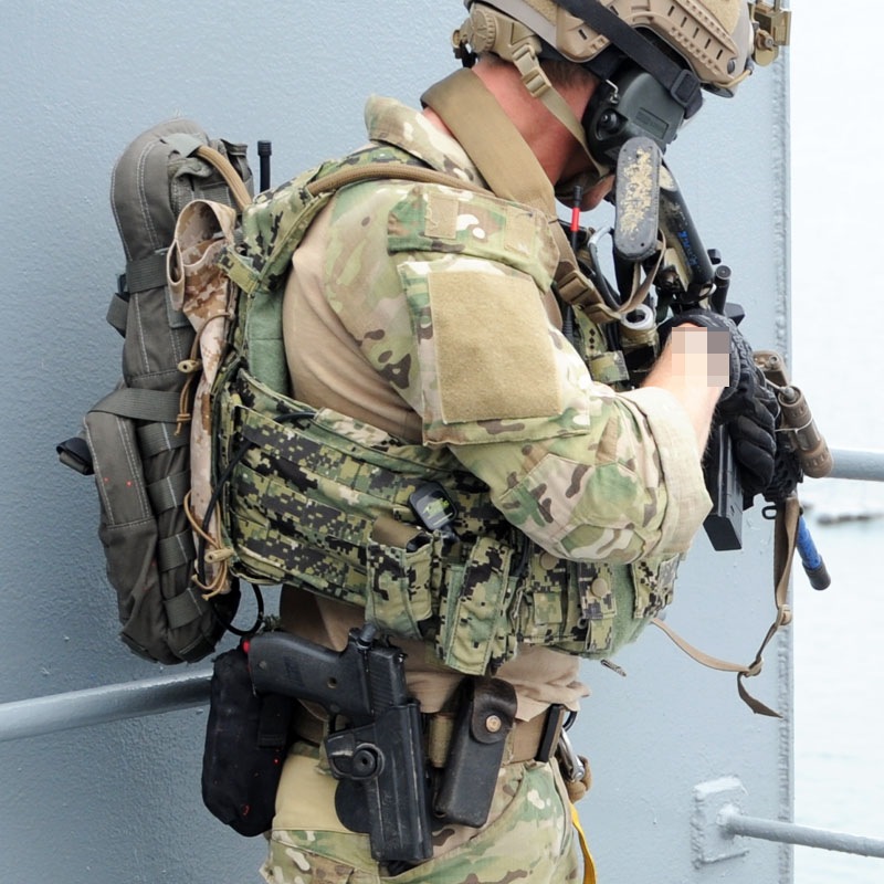 20060081 激レア!! EAGLE MMAC-R リリーサブルマルチミッションアーマーキャリアー *AOR2／Mサイズ／NAVY ...