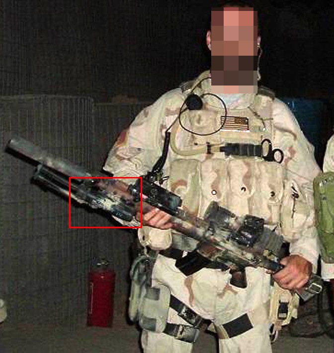 19039868 激レア!! INSIGHT TECHNOLOGY VLI-002 VLI タクティカルライト *アクセサリーセット／M4 ...