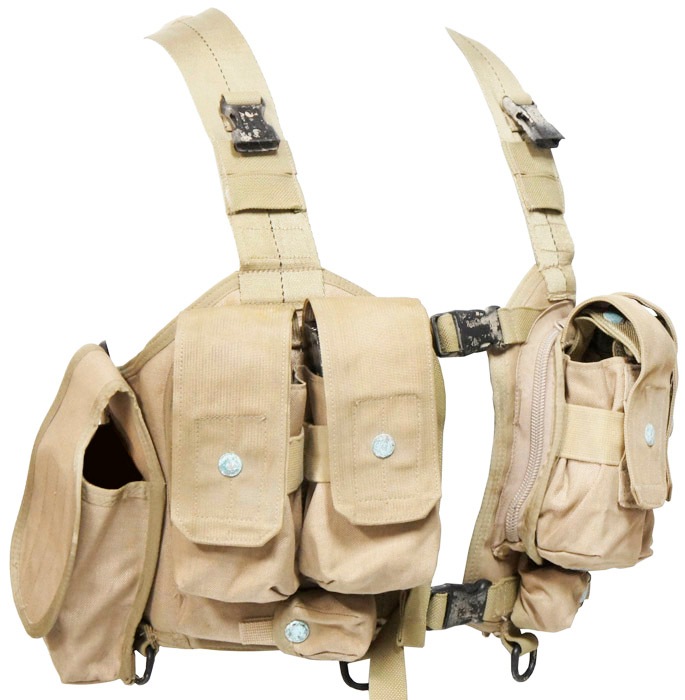17070686 激レア!! LBT製 P/N:1879B スプリットフロントチェストリグ *タン色 | すべての商品 | 実物装備とエア ...