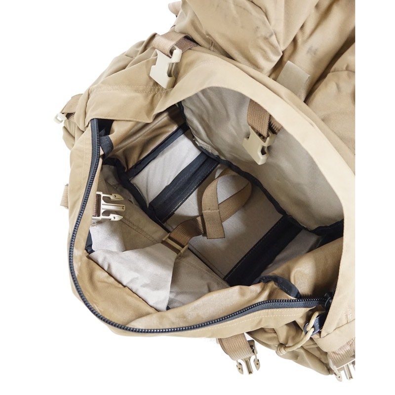 18069187 レア!! MYSTERY RANCH RECCE（偵察）TACTIPLANE バックパック *コヨーテ／Mサイズ／容量 ...