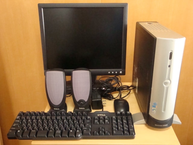 DELL デル Dimension 4700C HT対応 Pentium4 2.8GHz 512MB 80GB 17インチ 液晶モニタ セット ...