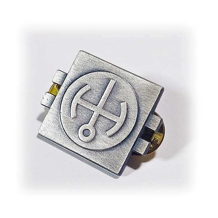 U.S. ピンバッジ Nuclear Reactor Operator Badge 【U.S. PINS 艶消しシルバー】1個入バッジ ゲーム ...