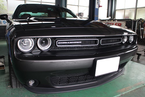 ダッジチャレンジャーSXT 牽引フック取付 【型式：－】 | ワンオフ製作事例 | SUXON RACING