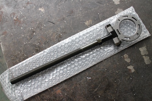 ダッジチャレンジャーSXT 牽引フック取付 【型式：－】 | ワンオフ製作事例 | SUXON RACING