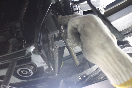 ダッジチャレンジャーSXT 牽引フック取付 【型式：－】 | ワンオフ製作事例 | SUXON RACING