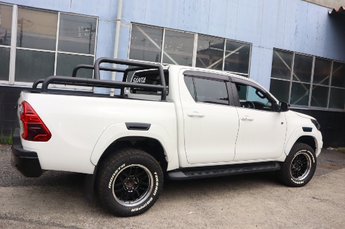 トヨタ ハイラックスGR ワンオフ 【型式：3DF－GUN125】 | ワンオフ製作事例 | SUXON RACING