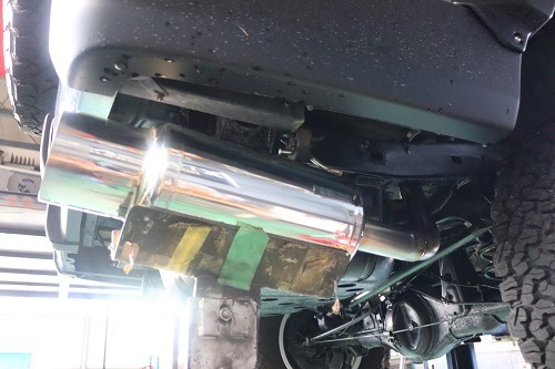 トヨタ ランクル95プラド マフラー取付 【型式：E－RZJ95W】 | ワンオフ製作事例 | SUXON RACING