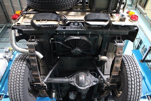 三菱 ジープ ワンオフ マフラー 【型式：J55】 | ワンオフ製作事例 | SUXON RACING