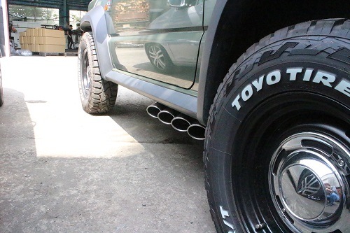 スズキ ジムニーシエラ ワンオフマフラーカッター【型式：JB74W】 | ワンオフ製作事例 | SUXON RACING