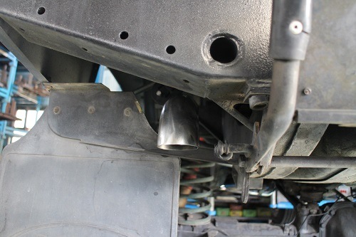 ランドローバー ディフェンダー110 ワンオフマフラー 【型式：―】 | ワンオフ製作事例 | SUXON RACING