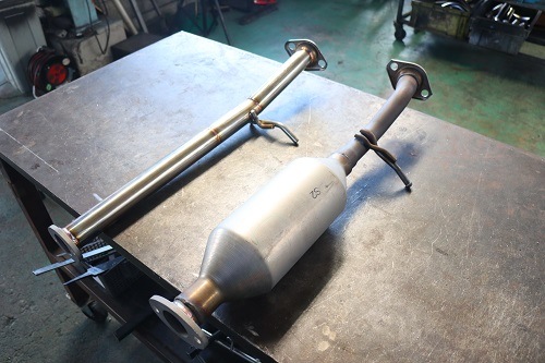 トヨタ GRヤリス ワンオフマフラー 【型式：MXPA12】 | ワンオフ製作事例 | SUXON RACING