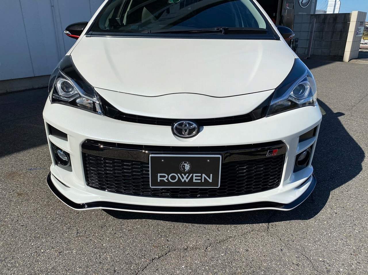 VITZ GR SPORT フロントスポイラー｜エアロパーツ、ボディキット、LEDパーツ、マフラーの通販 ROWEN-Store