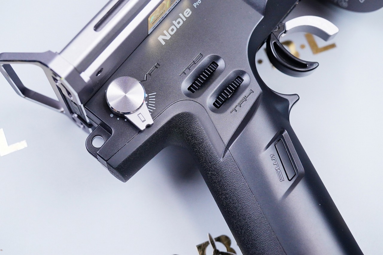 在庫即納 Flysky Noble NB4 PRO 2.4GHz 18チャンネル デジタルプロポー NB PRO 送信機X1 受信器X2 ...