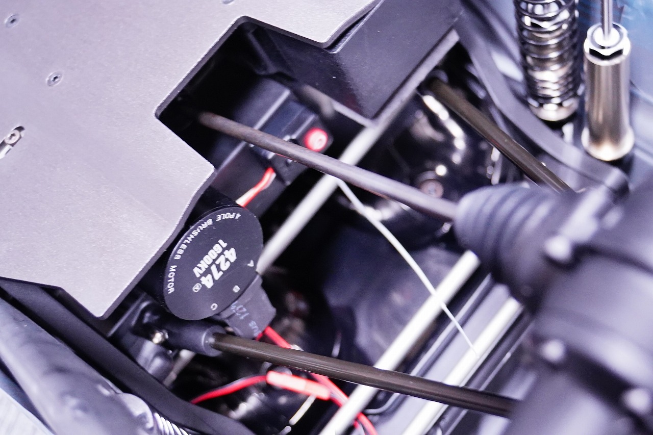 【予約販売】 YIKONG 4073 TB7 1/7 6S ラジコン【赤】 日本技適取得 | YIKONG | 【O・B・L株式会社】