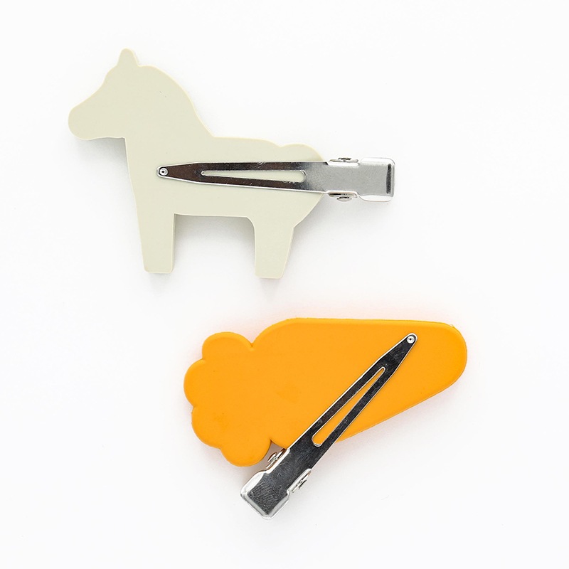 UMAJO前髪クリップ(芦毛・ニンジン) | カテゴリー一覧,UMAJOグッズ | ターフィー通販クラブ