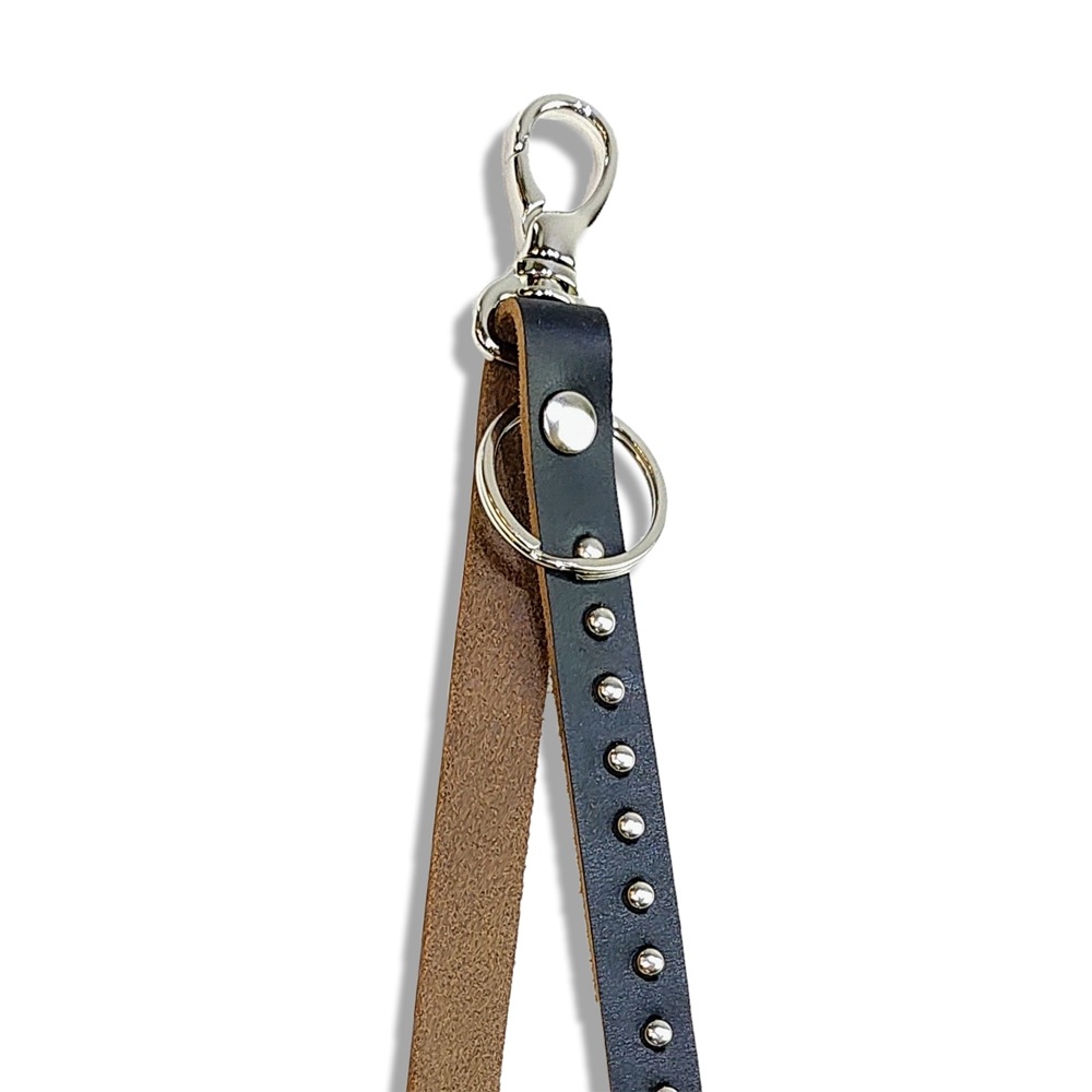 ROUND STUD KEYCHAIN | BRAND,GOAHEAD | ACOLLECT ONLINE STORE