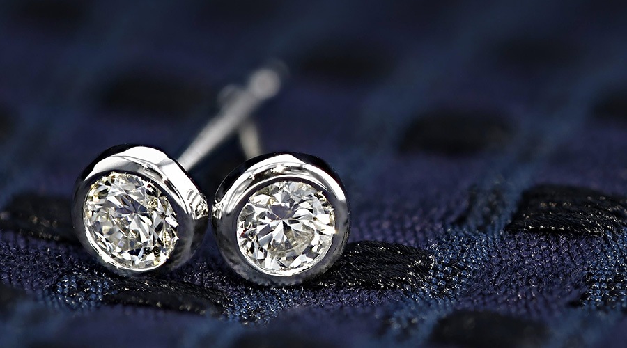 ダイヤモンド ピアス 0.5ct(Total) D～F VS2 3EX H&C プラチナ 中央宝石研究所 鑑定書付 【R】｜ダイヤモンドネックレス・ダイヤピアス【エメットジュリー ...