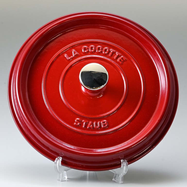 ストウブ staub ピコ ココット ラウンド 22cm 鋳物 ホーロー 鍋 なべ 調理器具 キッチン用品 チェリー 2.6L 1102206 (40509-825-0) 名入れ可有料 洋食器 ...