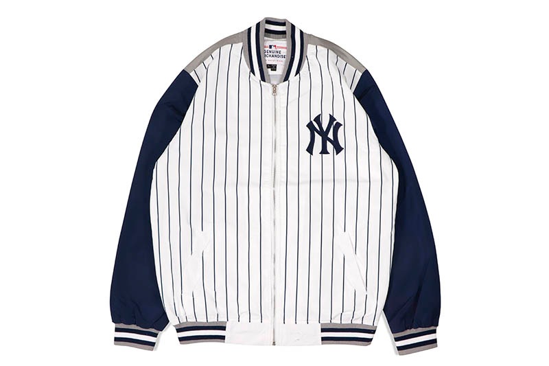 JH Design NEW YORK YANKEES AUTHENTIC STRIPES ZIP JACKET (YAN9N3UNI3:GRY ...