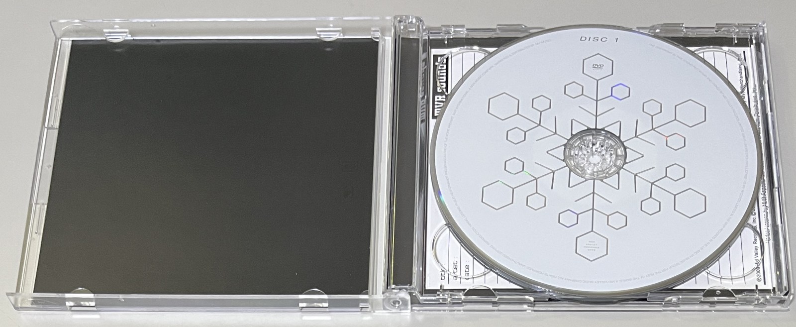 ERIC CLAPTON / 海賊盤と旅する娘。(1DVD+1CD) MID VALLEY RECORDS / MVR SPECIAL ...