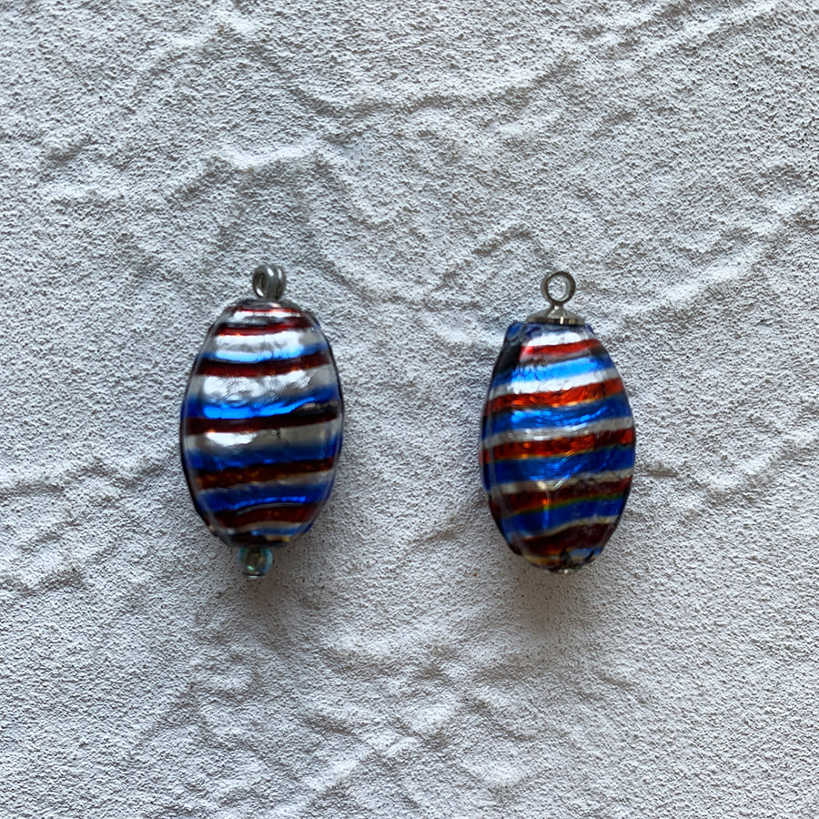 大人気 ファンシーオリーブ ボーダー 21x14 レッド／ブルー【ビーズorカン付】 の通販【チェコビーズ専門店 BEADER】チェコビーズ ...