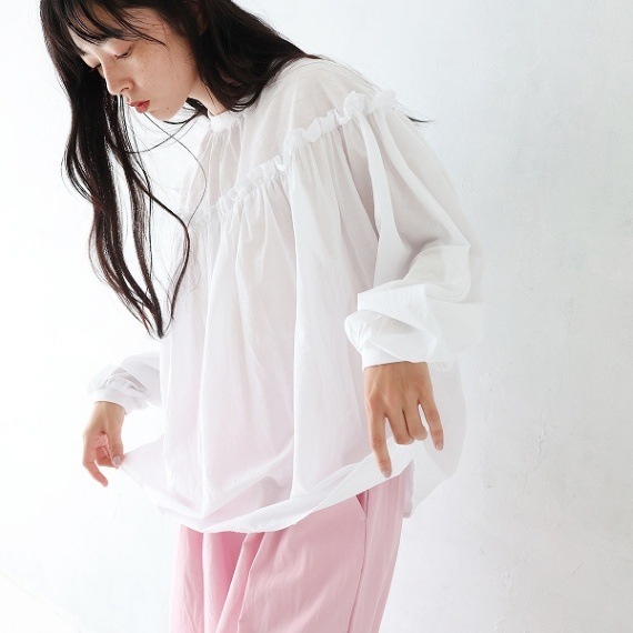 【25SS】フリルギャザーブラウス / ブラック | 全品（ブランド）,undeny. | 【公式通販】B.G ROOM STORE（ビージールームストア）