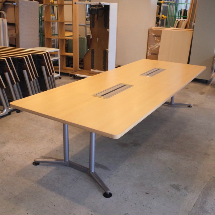 オカムラ okamura 4L231D MG84 大型ミーティングテーブル ナチュラル 大会議テーブル フリーアドレスデスク 配線口 ...