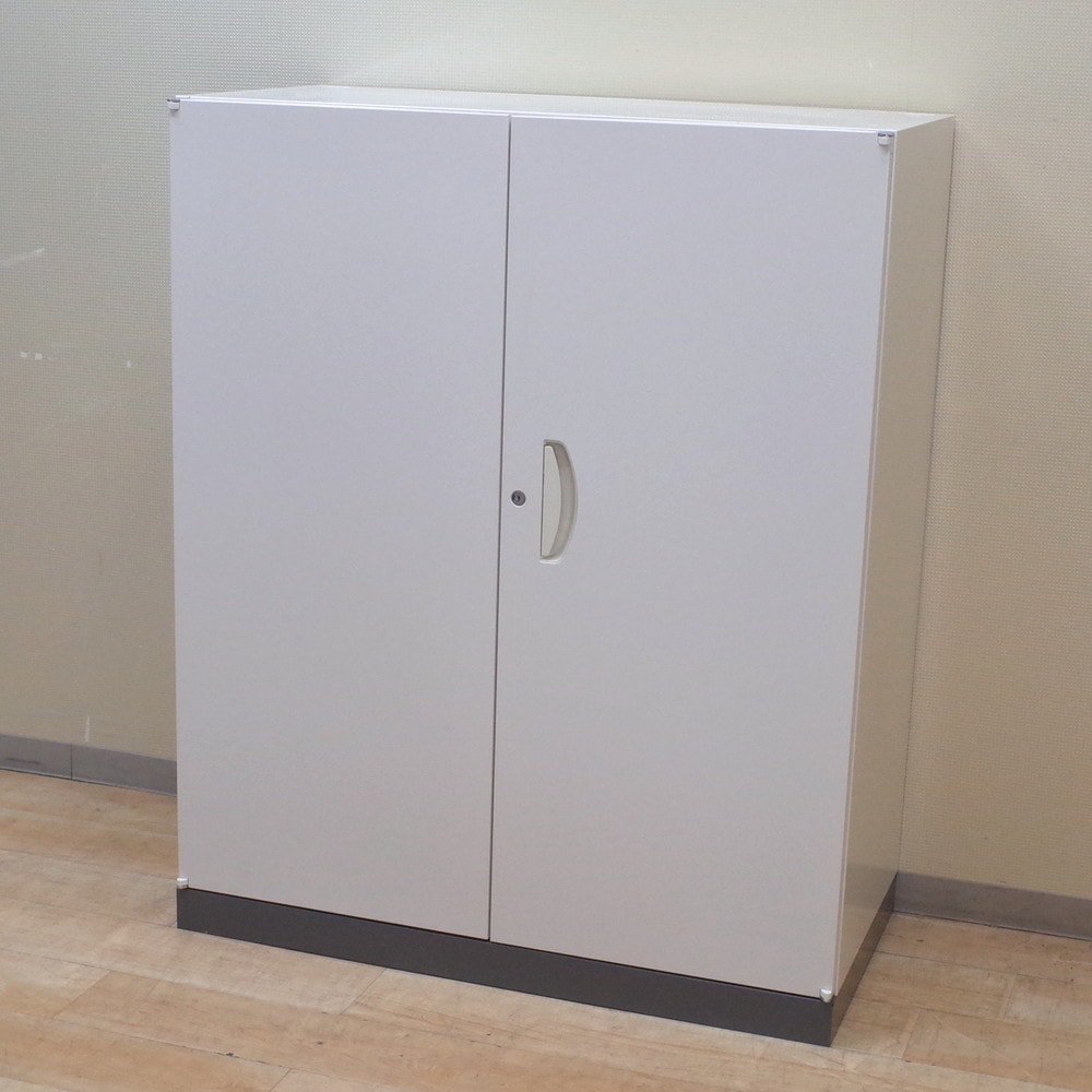 ライオン事務機 SV-11H-W 両開き書庫 3段棚 ホワイト 両開き書庫 キャビネット ラッチ 鍵付き 収納庫 書類棚 EG12518 中古オフィス家具 配送サイズ300