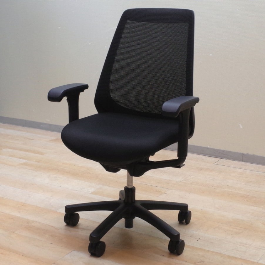 イトーキ ノナチェア KZ-330PG-T1T1 肘付きオフィスチェア ブラック 事務椅子 ワーク ロッキング メッシュ EG12913 中古オフィス家具 配送サイズ220