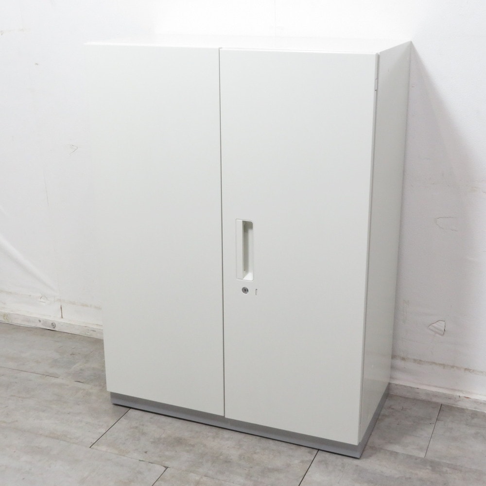 PLUS プラス L6-G105A 両開き書庫 ホワイト 観音開き書庫 キャビネット 収納庫 物置 書類棚 単体書庫 収納家具 保管庫 ワーク ロッカー YH13210 中古オフィス家具 配送 ...