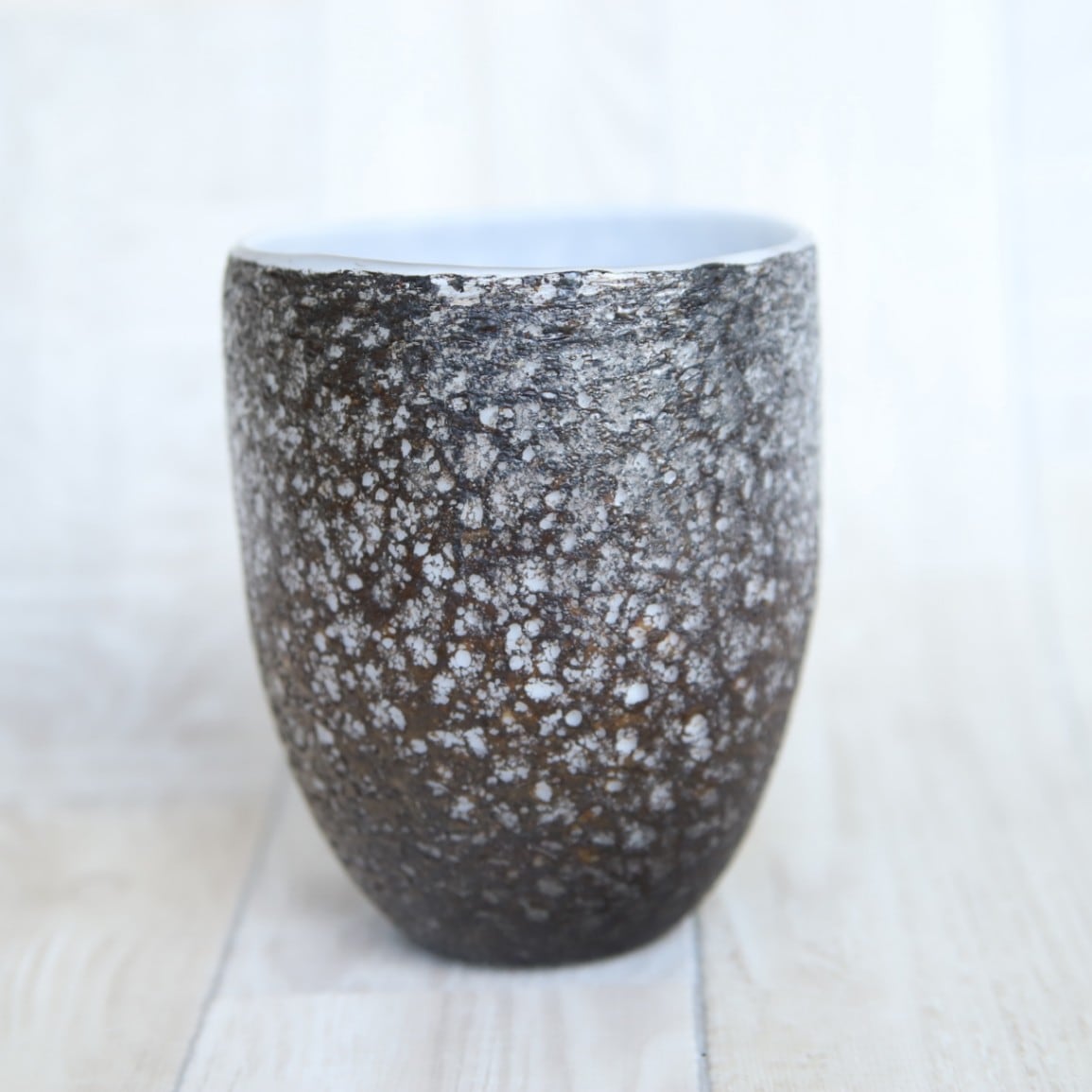 Monika grey dark Glass vase round L | 花瓶や鉢,メーカー分類,PTMD | 大田花き開発ユニット ...
