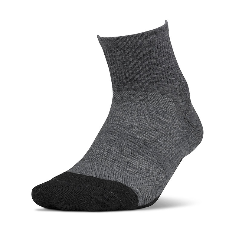 フィーチャーズ/Feetures MERINO 10 MAX CUSHION QUARTER ランニングソックス - フィーチャーズ ...