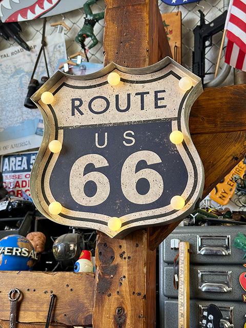 アメリカンクラシック ルート66 LEDロードサイン （ROUTE66）の通販・販売 | アメリカ雑貨のテーマパーク！キャンディタワー