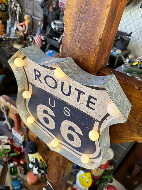 アメリカンクラシック ルート66 LEDロードサイン （ROUTE66）の通販・販売 | アメリカ雑貨のテーマパーク！キャンディタワー
