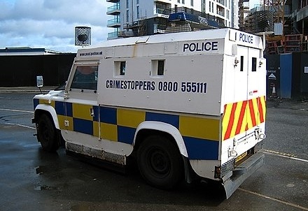 1/87 ランドローバー ディフェンダー パトカー 北アイルランド BoS-Models Land Rover Defender Tangi ...