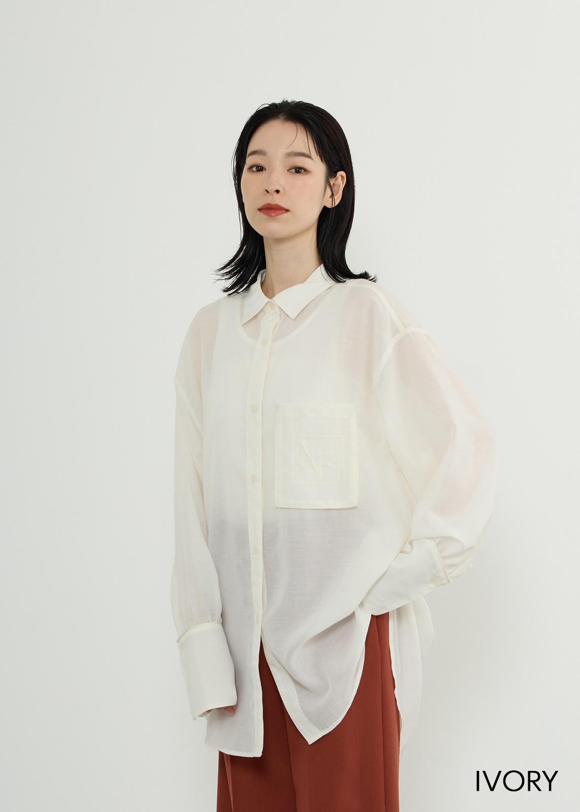 【neuf cent neuf】 エンブレムシアーブラウス | ALL | Cour Carre an ONLINE STORE