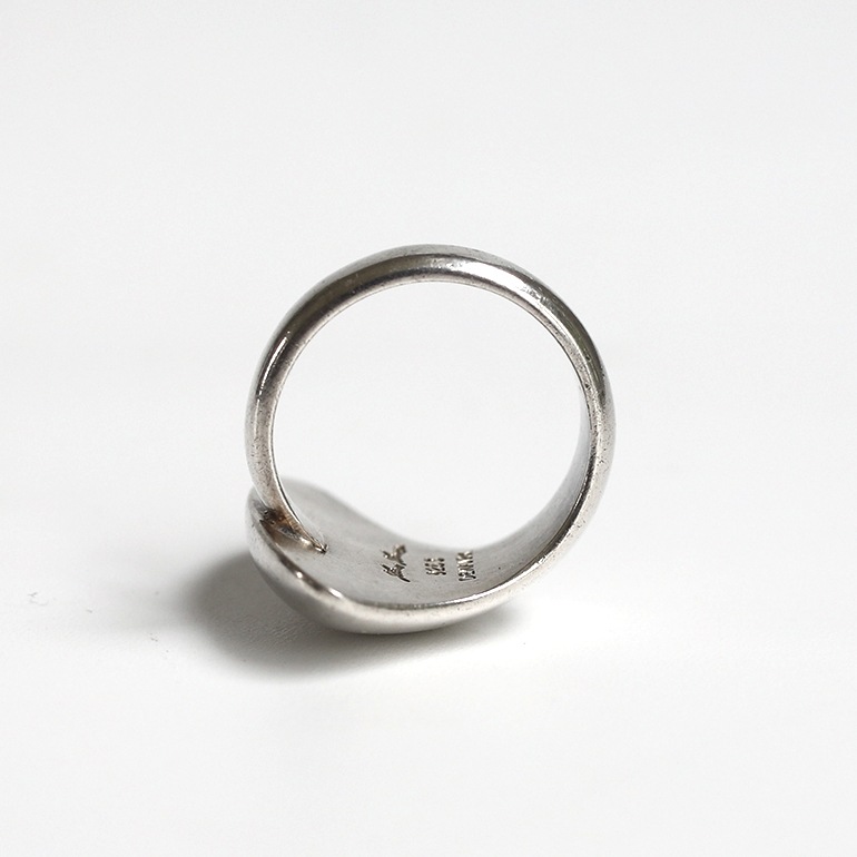 【VINTAGE】HANS HANSEN Modern Ring | すべての商品 | MATILDE