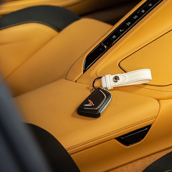 CHEVROLET LOGO LEATHER KEY RING (WHITE) | LIFESTYLE,キーアイテム | CHEVROLET ...