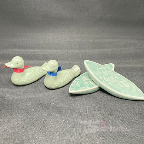 ちょごり屋さん 伝統小物・雑貨,キッチン雑貨,カトラリー・食器 【hashioki-001】 陶器 箸置き 鴨 楕円型