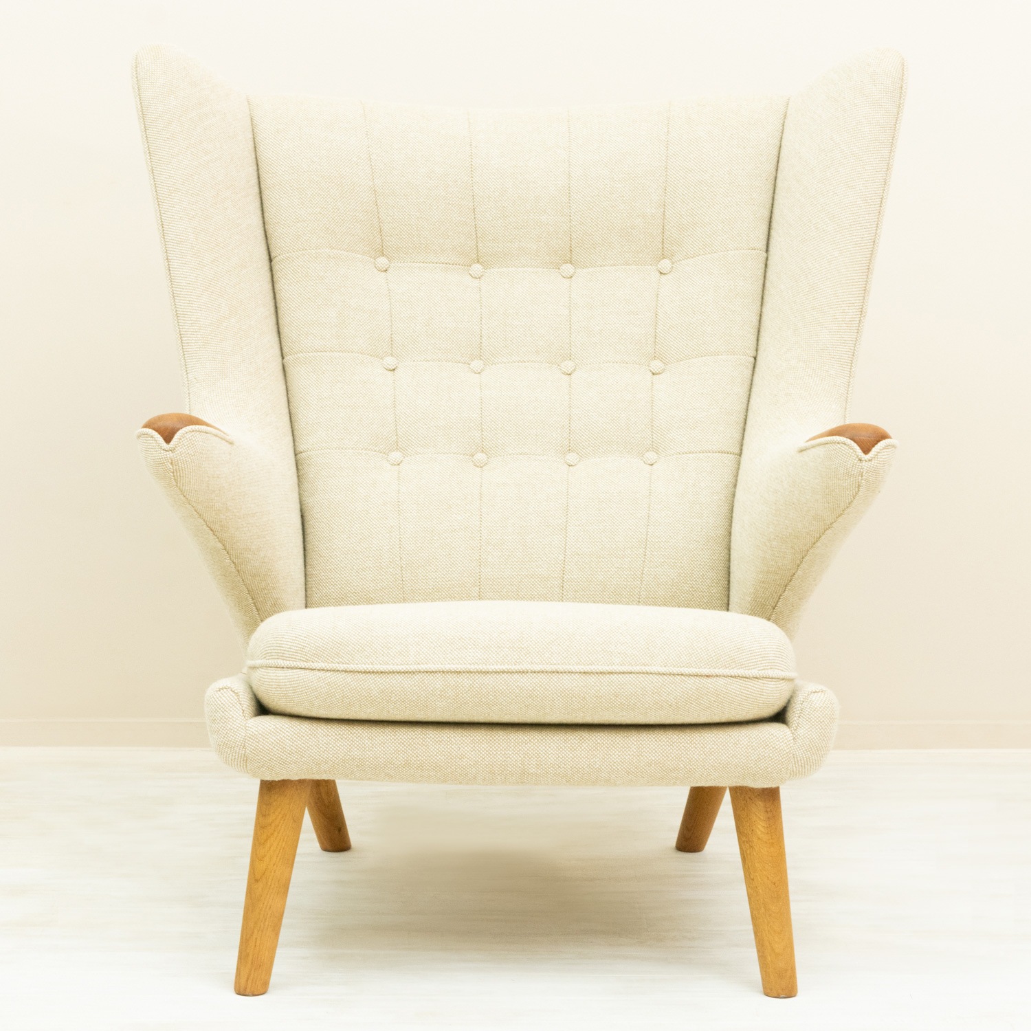 AP19 Bear Chair by Hans J. Wegner(ハンス・J・ウェグナー)