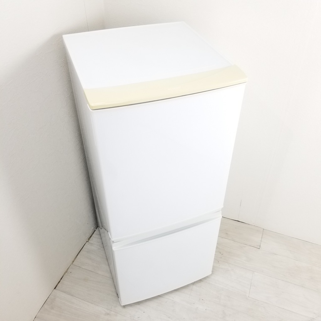 中古 137L 2ドア冷蔵庫 つけかえどっちもドア シャープ SJ-14Y-W 自動霜取ファン式 2013年製造 ホワイト 一人暮らし 単身用 6ヶ月保証付き