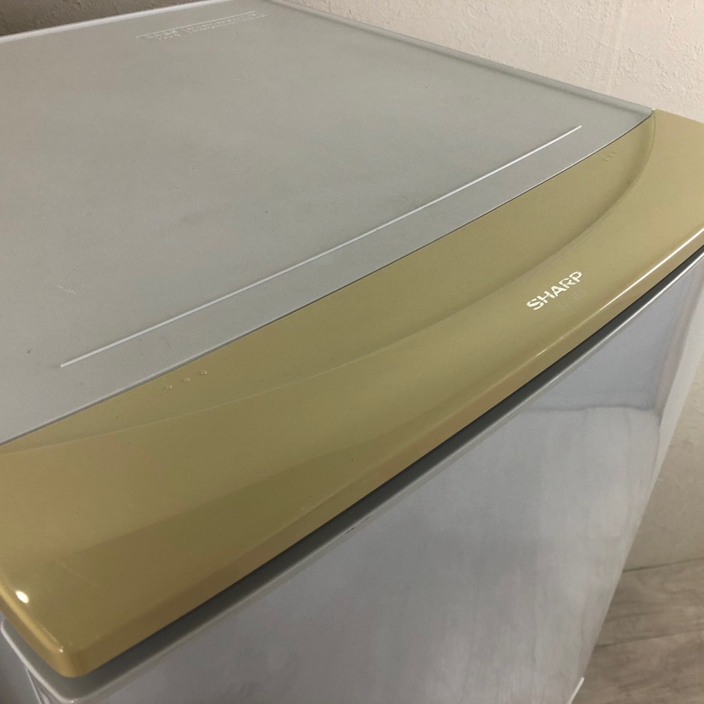 中古 137L 2ドア冷蔵庫 つけかえどっちもドア シャープ SJ-14Y-W 自動霜取ファン式 2014年製造 ホワイト 一人暮らし 単身用 6ヶ月保証付き