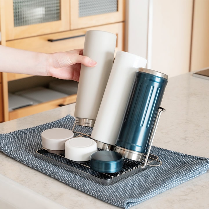 すっきり暮らす ジャグボトルスタンド コンパクト bws SELECTION キッチン - キッチン雑貨、便利グッズならクッチーナ