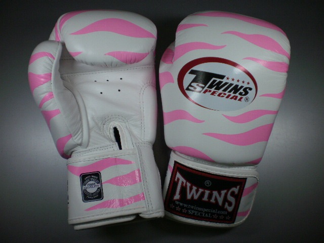 オンスグローブ （ツインズ） ゼブラ デビルSP 白／ピンク | グローブ,ツインズ【ゼブラ】 | | ムエタイショップ TEAM DEVIL666